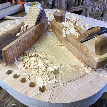 Fine Furniture Windsor Comb Back Arm Chair with David Abeel